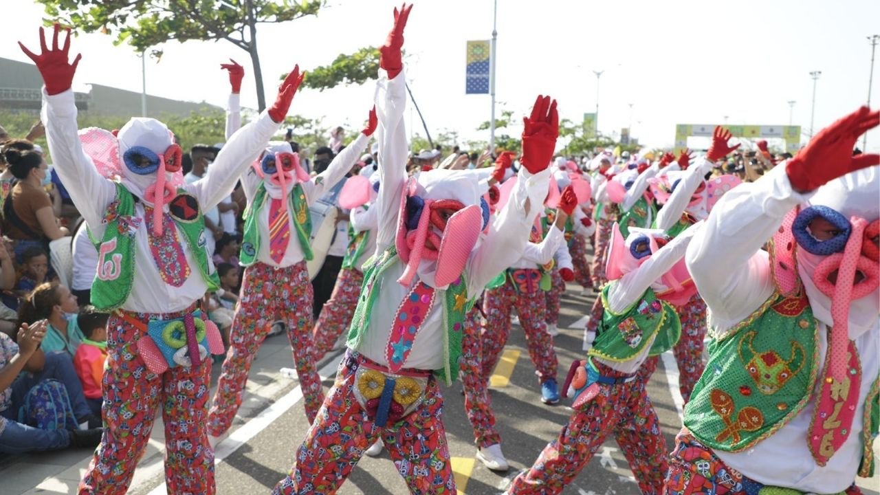 El colorido y alegría del Carnaval de los Niños se tomó el Gran Malecón ...
