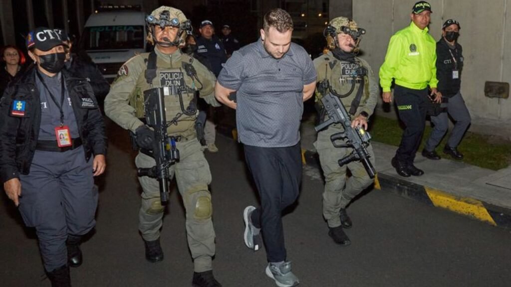 John Poulos también deberá responder ante las autoridades de los ...